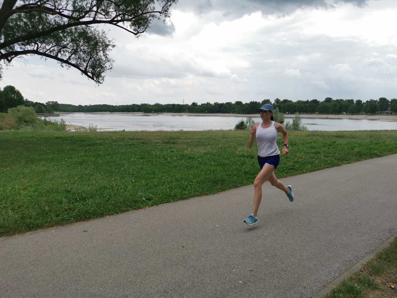 How Long Does It Take To Run 20 Miles? (Explained In Detail)
